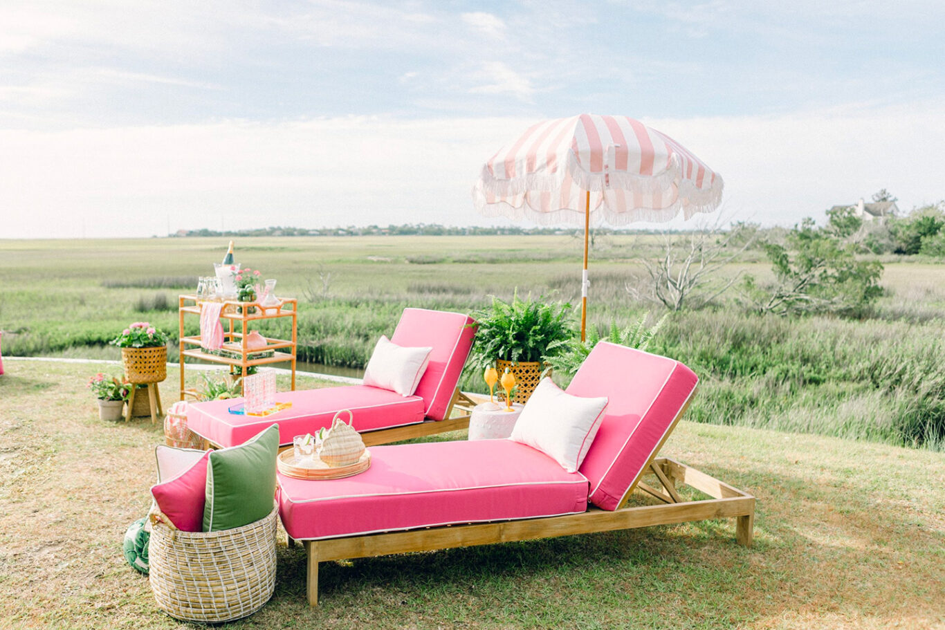 Custom Cushions For Indoor & Outdoor Furniture | CushionPros
